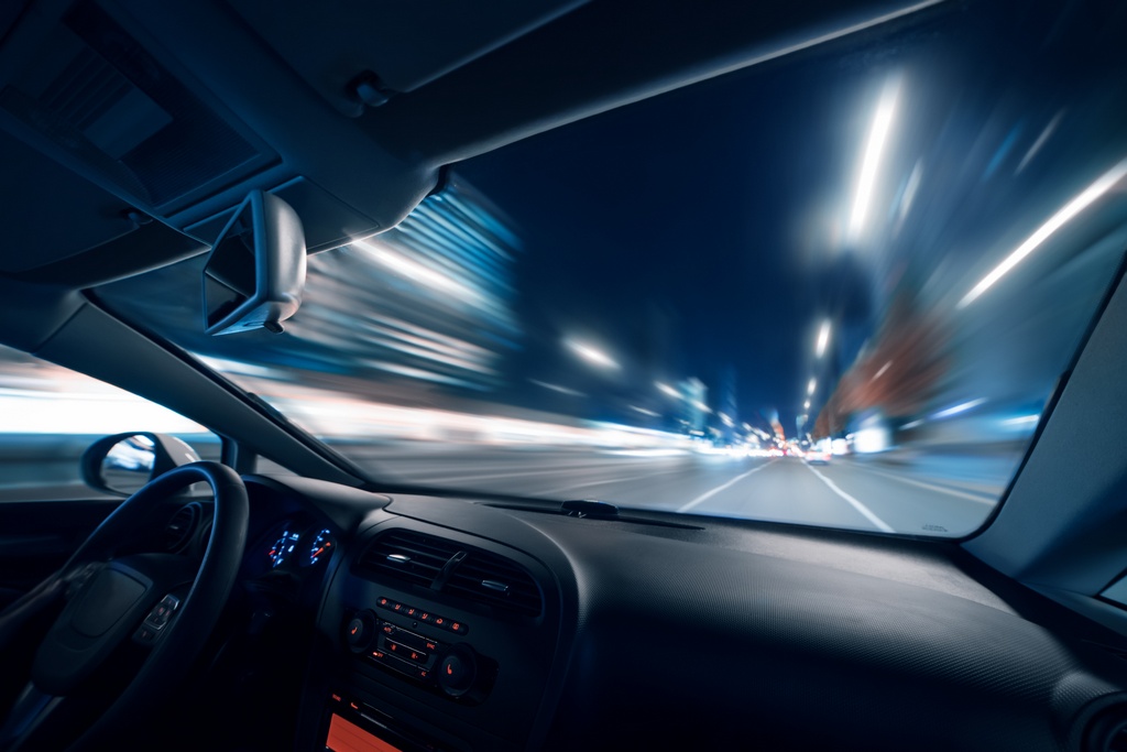 Efecto túnel: esto es lo que le pasa a tu visión a alta velocidad